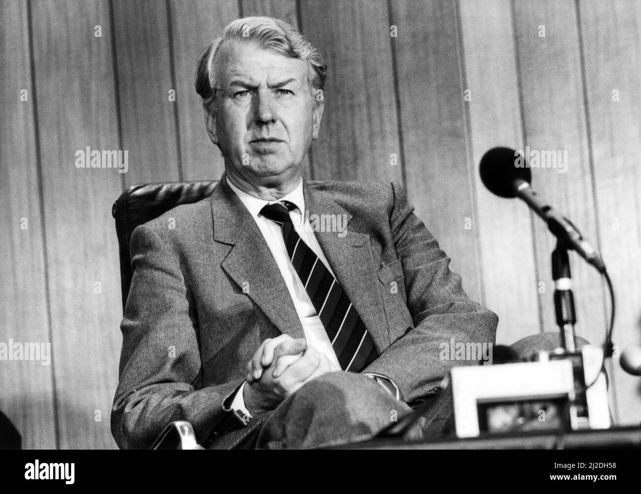 Peter walker hi-res stock photography and images - Alamy