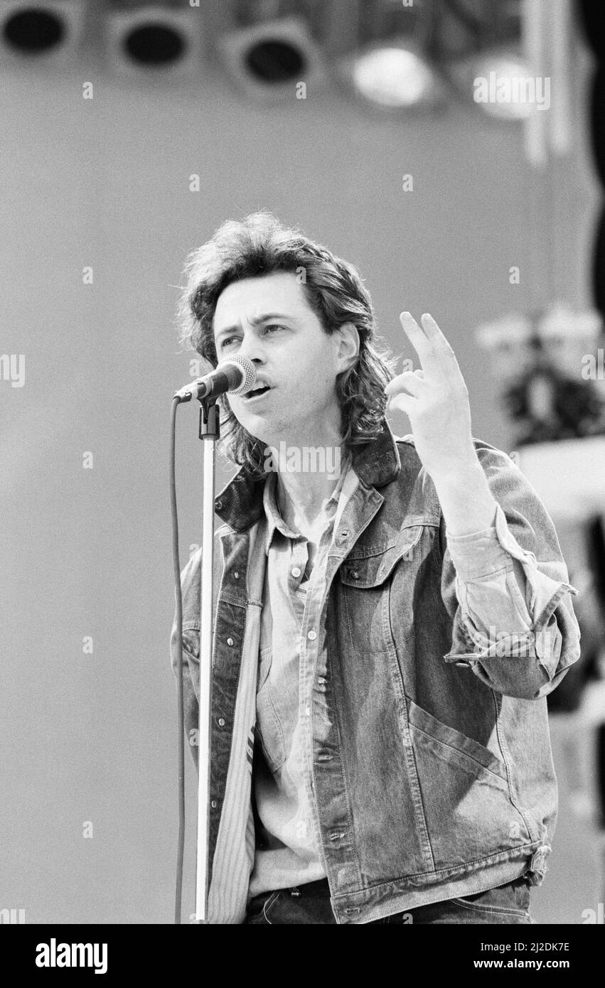 Live Aid dual venue benefit concert held on 13th July 1985 at Wembley ...