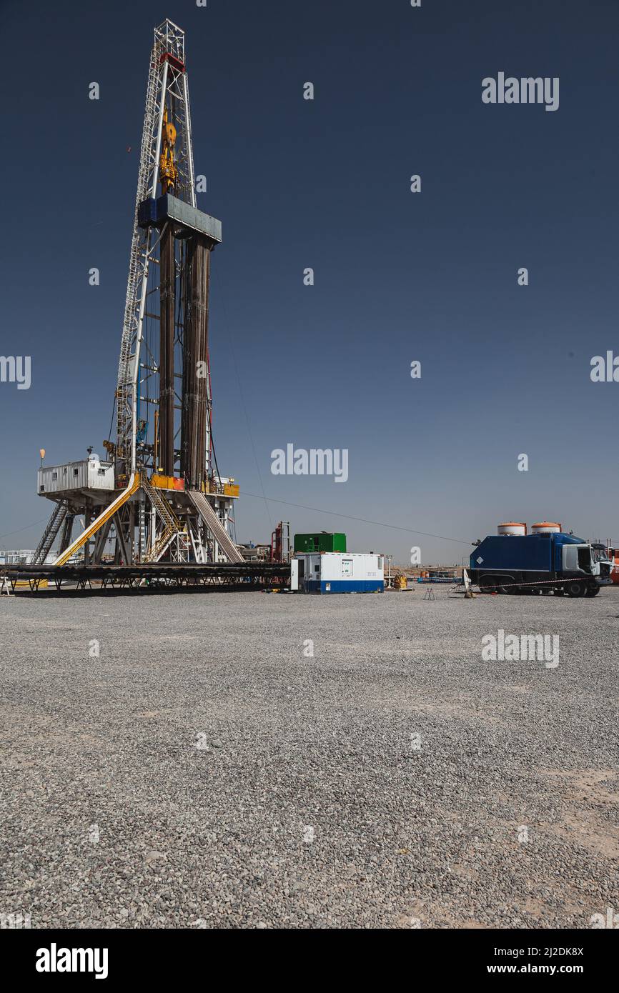 Oil & gas operations, Iraq Stock Photo - Alamy