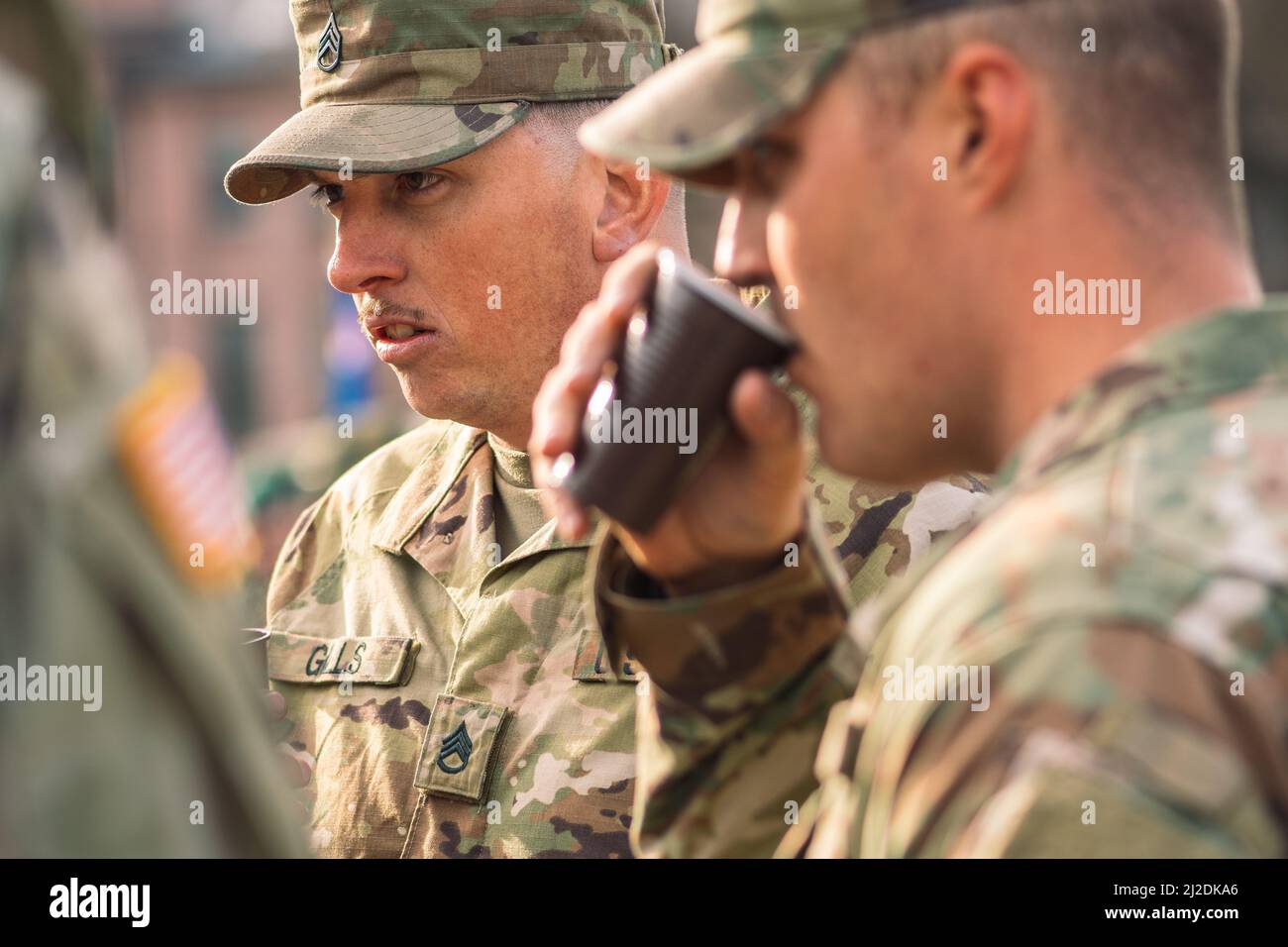 United States Marine Corps soldiers drinking coffee during a break, USA ...