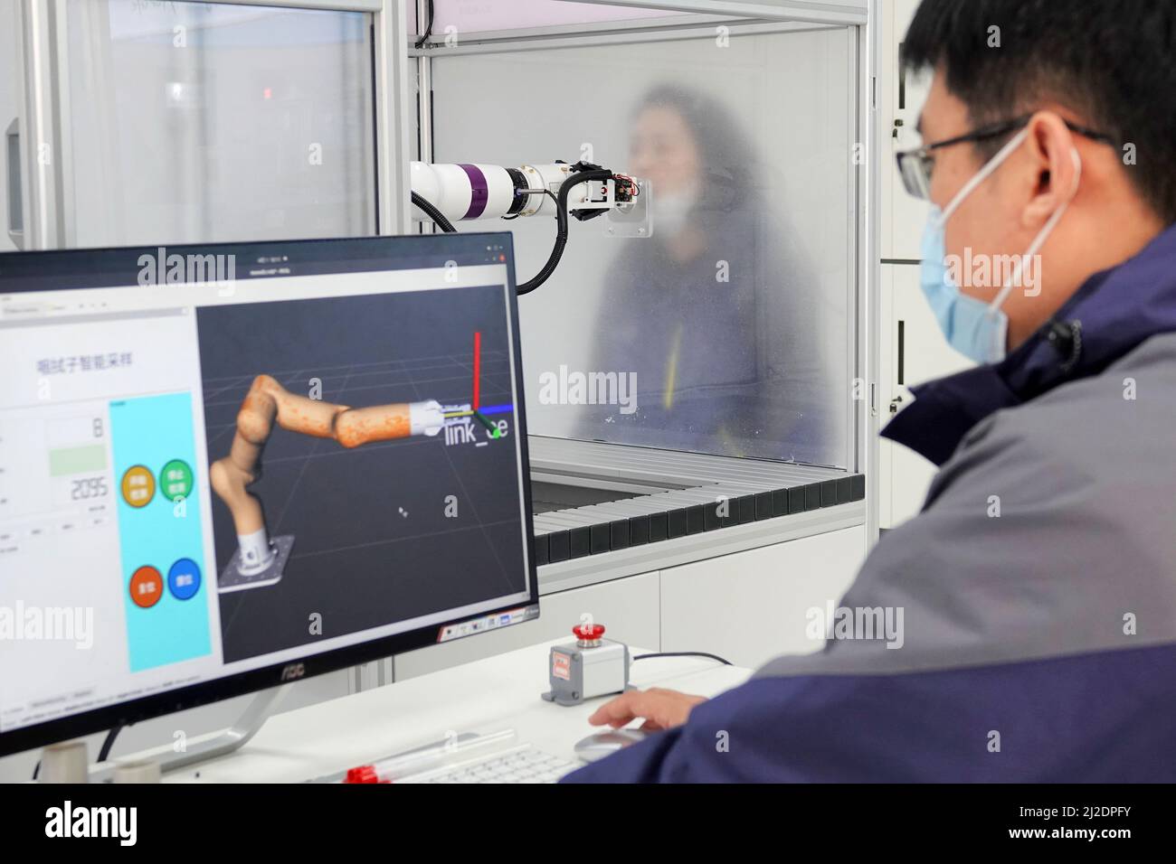 Nucleic acid robot hi-res stock photography and images - Alamy