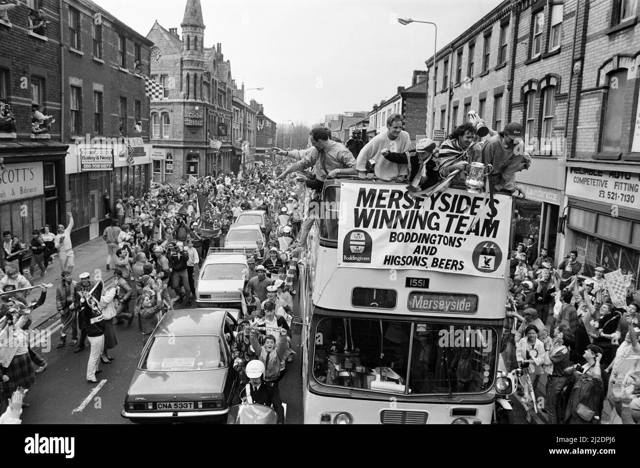 Liverpool FC, Homecoming Victory Parade after winning the FA Cup, and ...