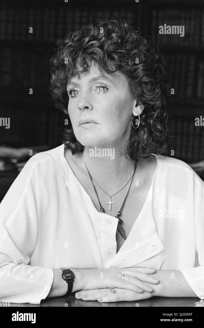 Pauline Collins on the set of "The Black Tower" in Norfolk. 25th July ...