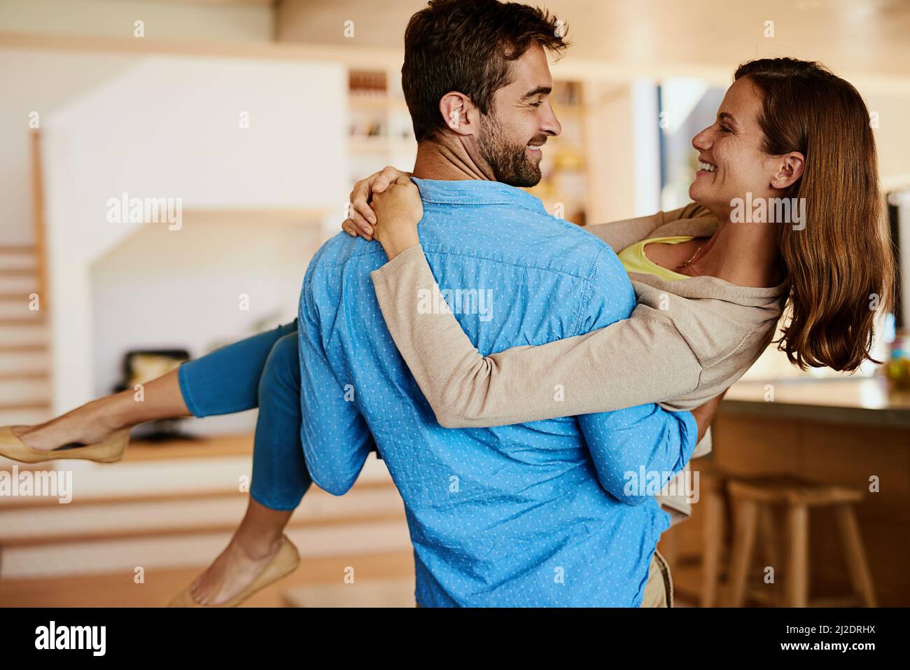 Man threshold hi-res stock photography and images - Alamy