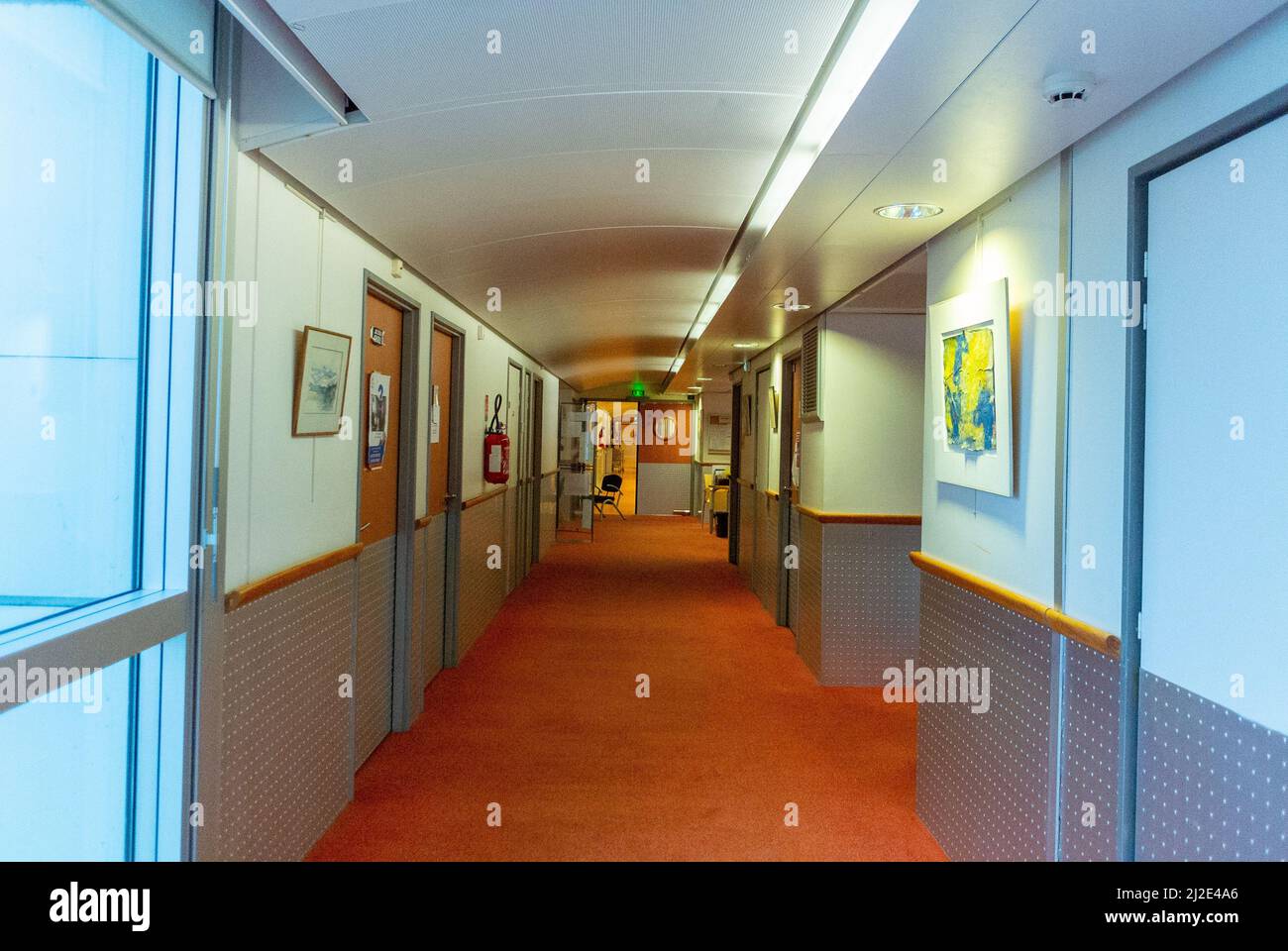 French hospital interior hi-res stock photography and images - Alamy