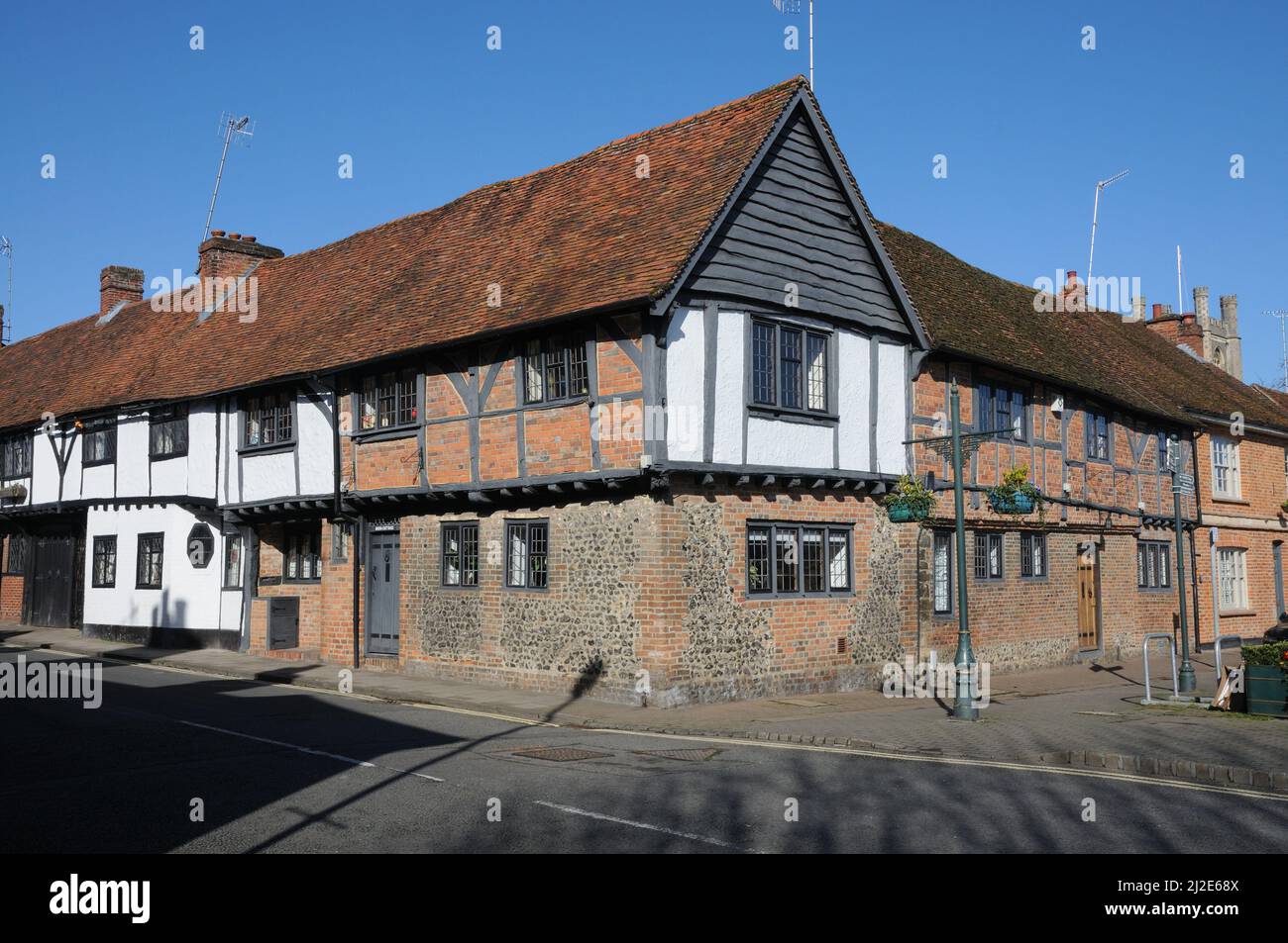Barn Cottage, Henley-on-Thames, Oxfordshire Stock Photo - Alamy