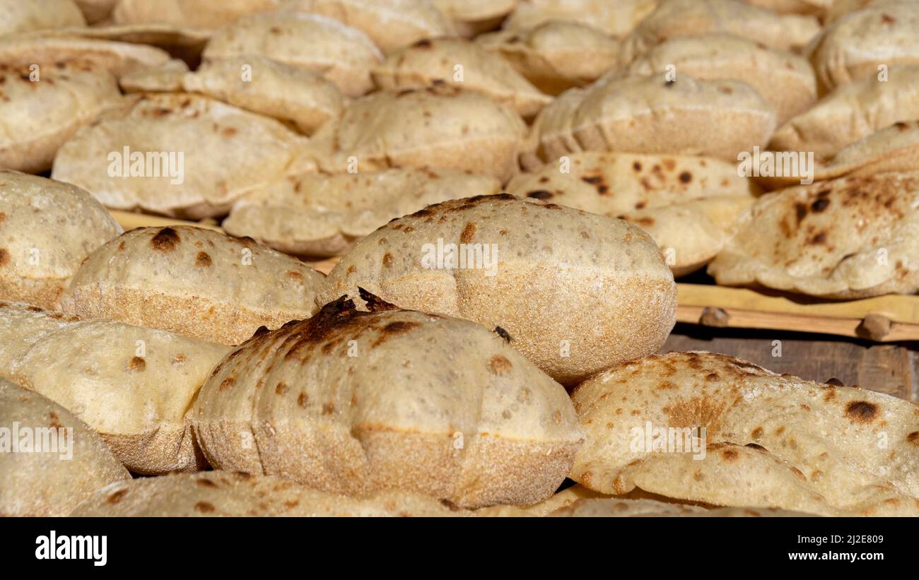 Egyptian fresh bread Aish Baladi Stock Photo - Alamy