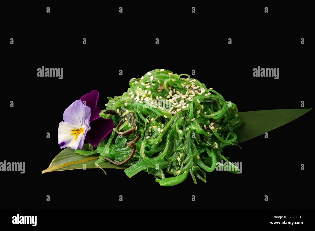 Wakame chuka salad, walnut sauce, sesame seeds, chives, lemon ...