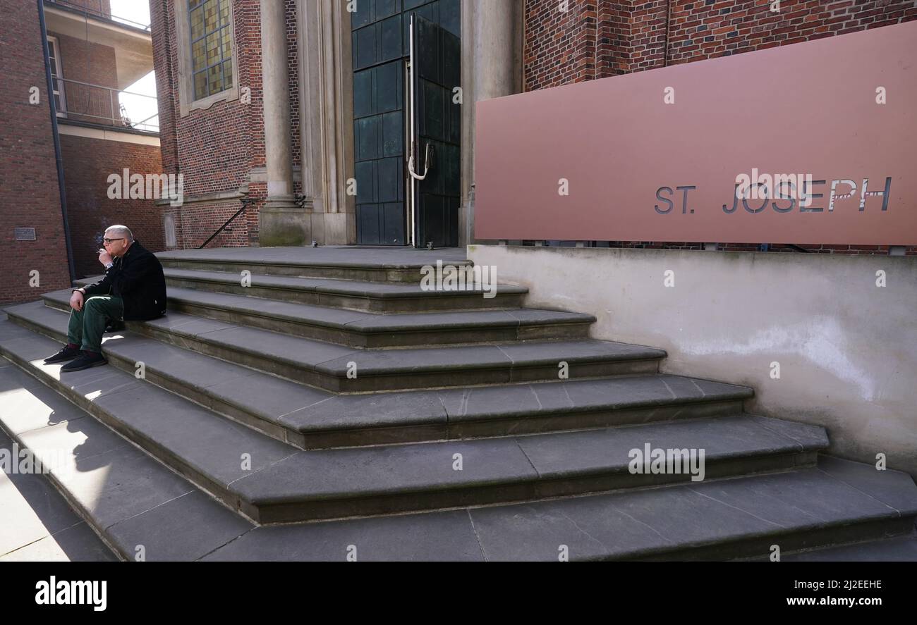 22 March 2022, Hamburg: Father Karl Schultz sits in front of the St ...