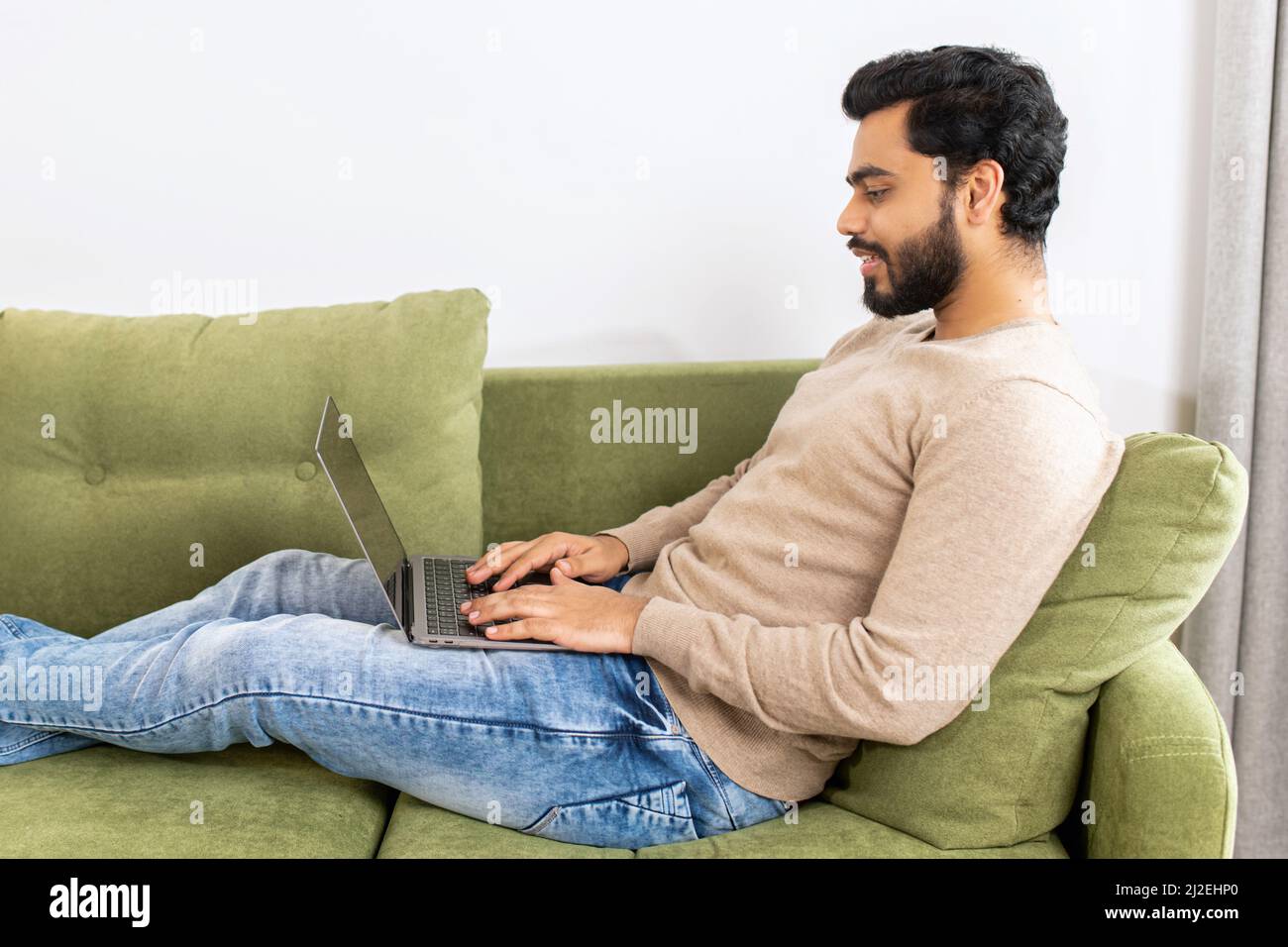 India computer programmer hi-res stock photography and images - Alamy