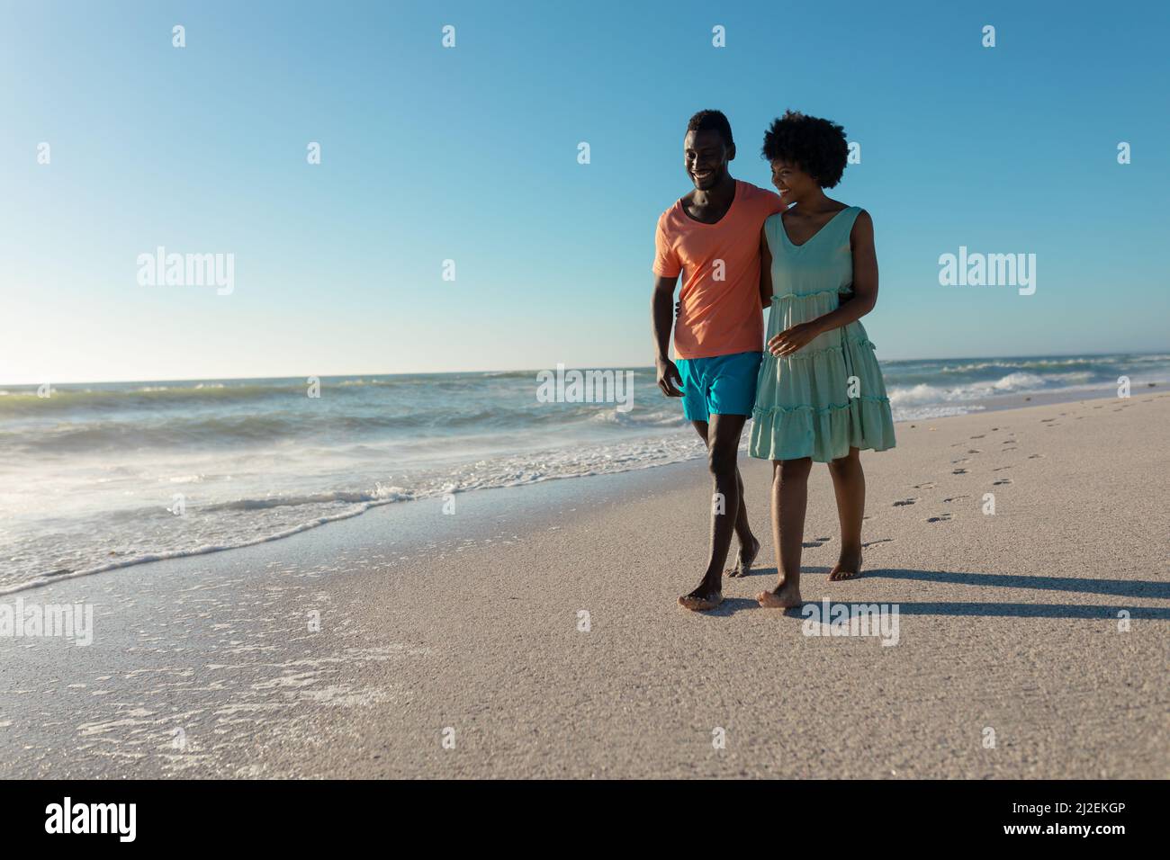 Couple walking together hi-res stock photography and images - Alamy