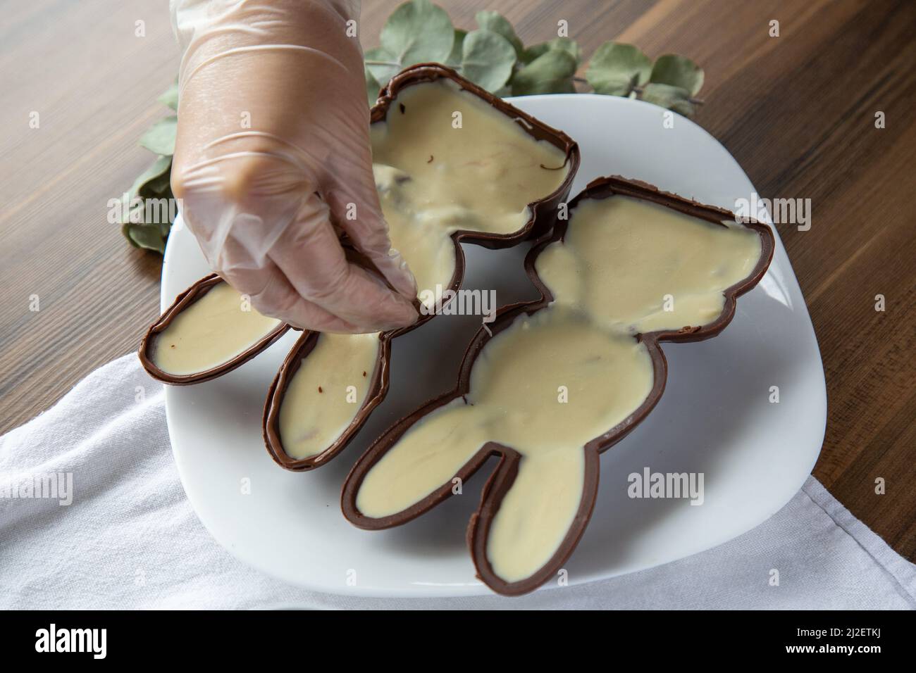 Melted bunny chocolate hi-res stock photography and images - Alamy