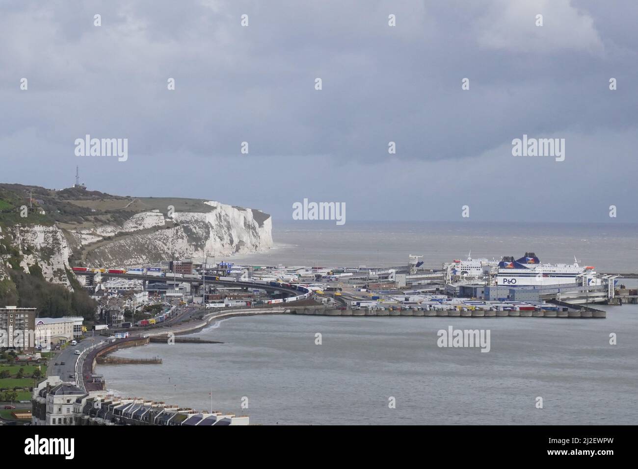 Dover ferry folkestone hi-res stock photography and images - Alamy