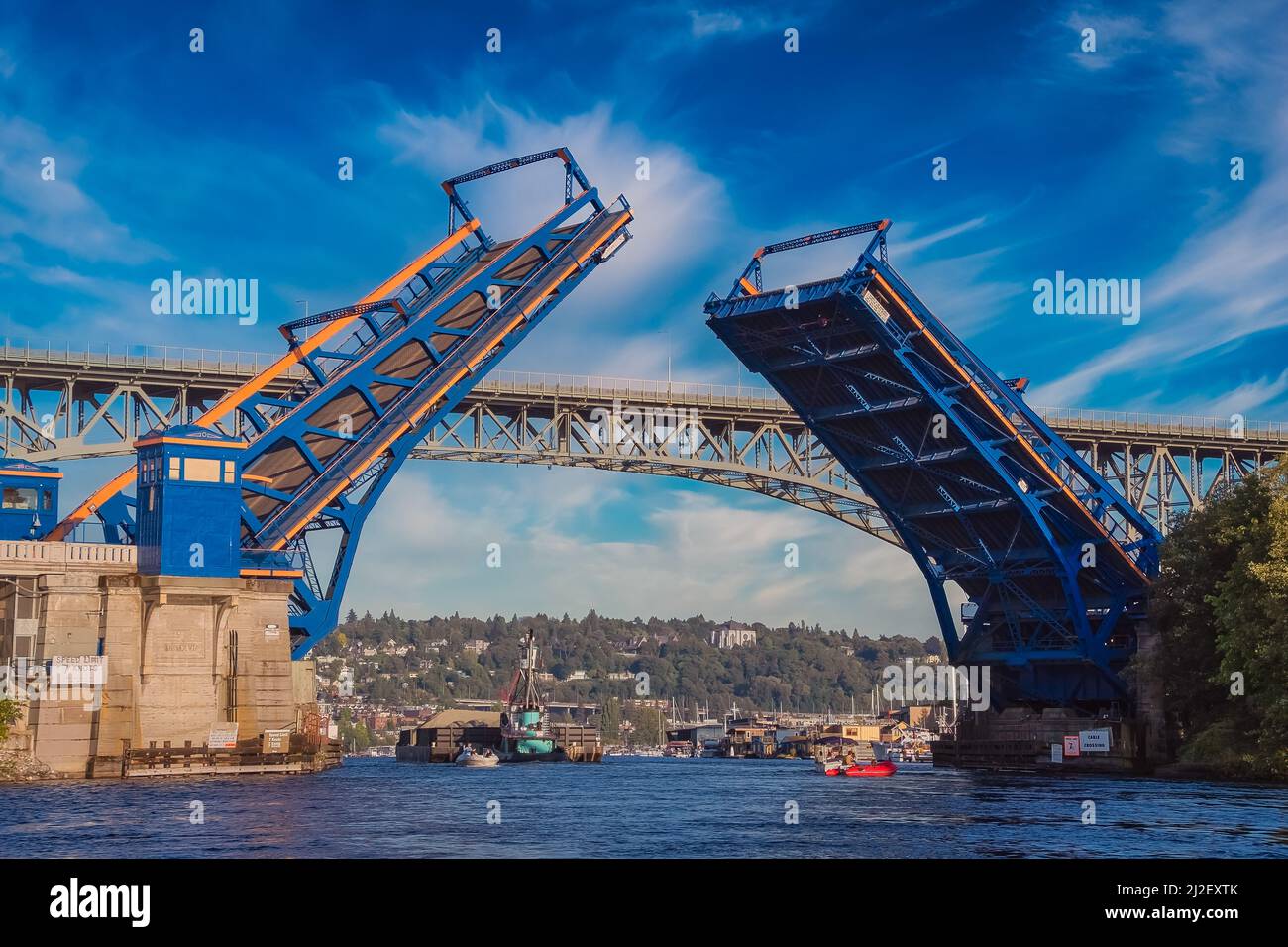 Connect to lake union hi-res stock photography and images - Alamy