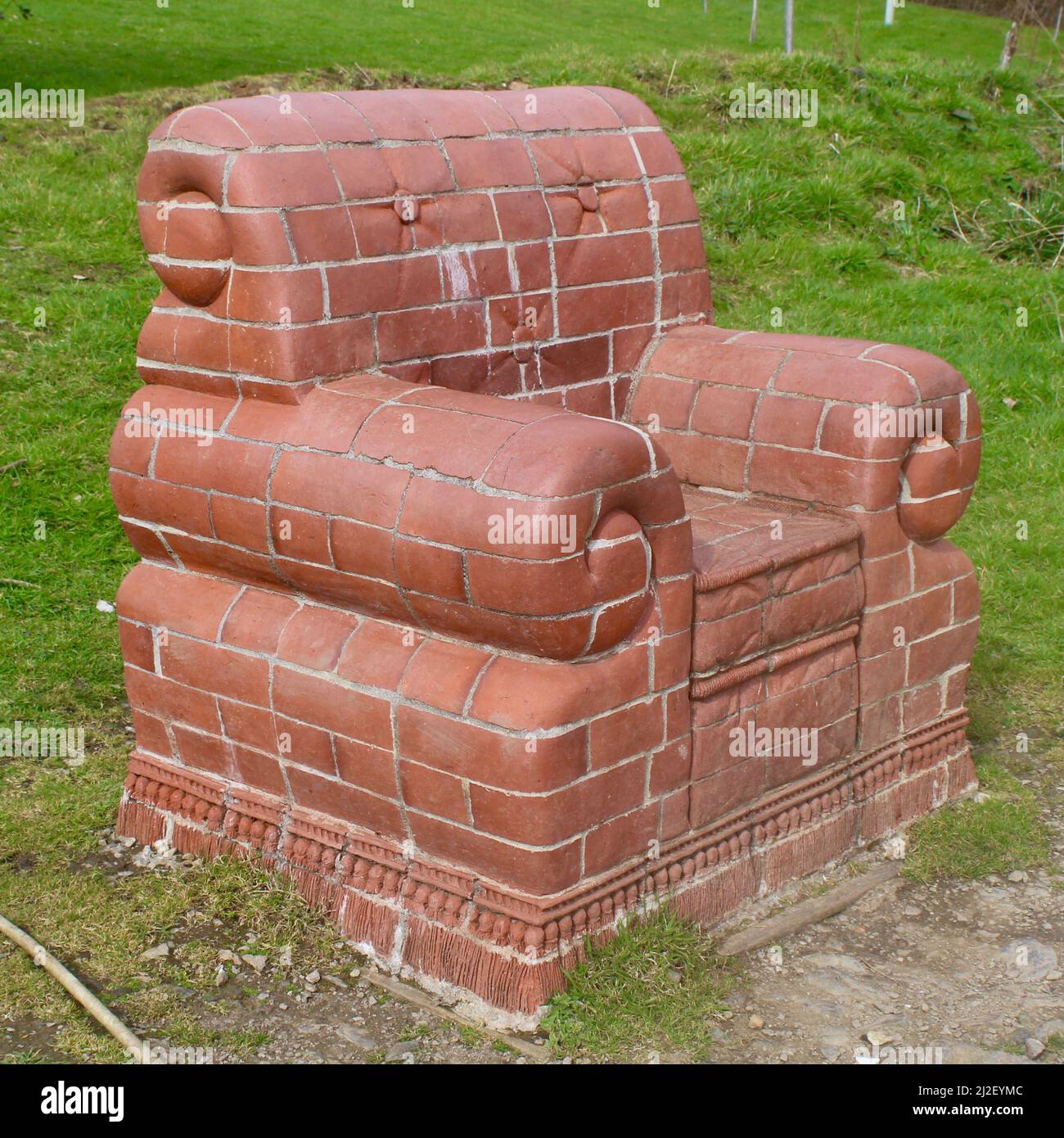Throne made of bricks hi-res stock photography and images - Alamy