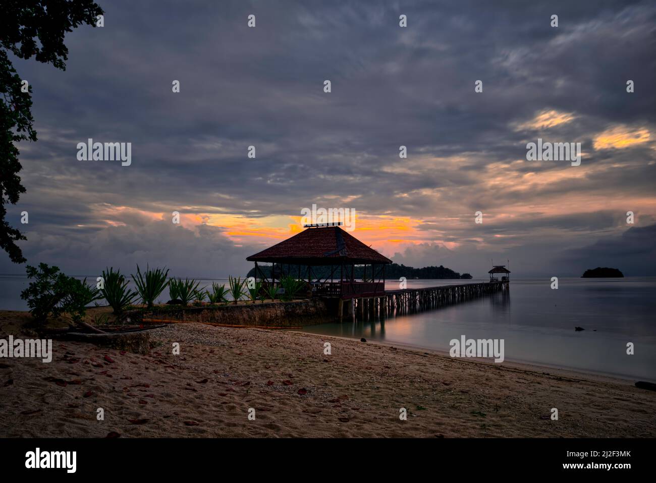 Kadidiri Paradise Resort and Dive Center lies directly on a white sand ...