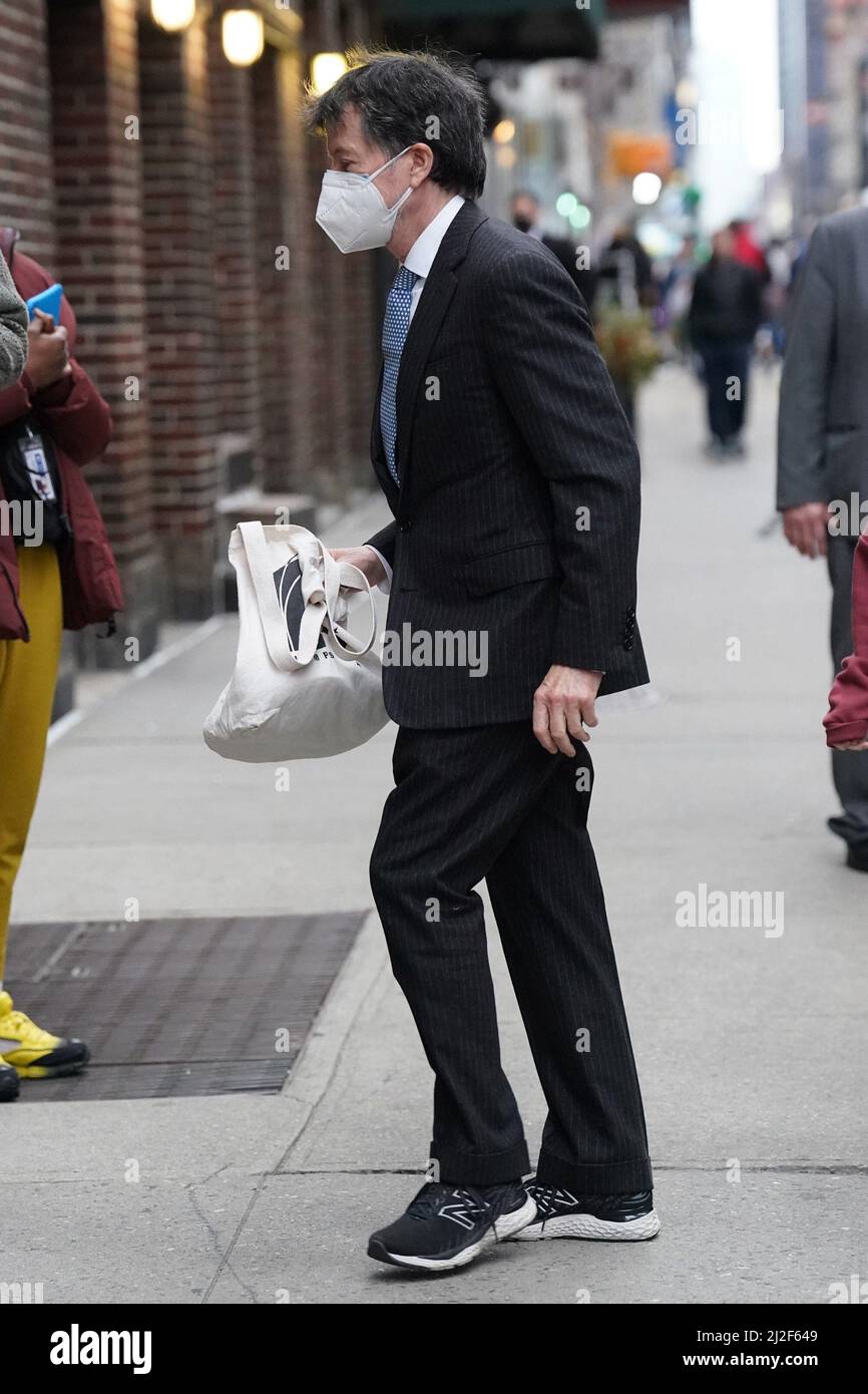 New York, NY, USA. 31st Mar, 2022. Ken Burns out and about for THE LATE ...
