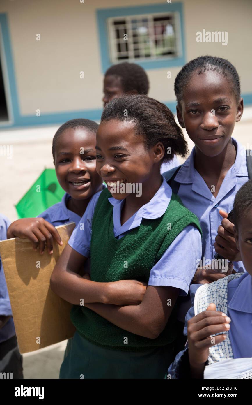 Students boy girls girl hi-res stock photography and images - Alamy