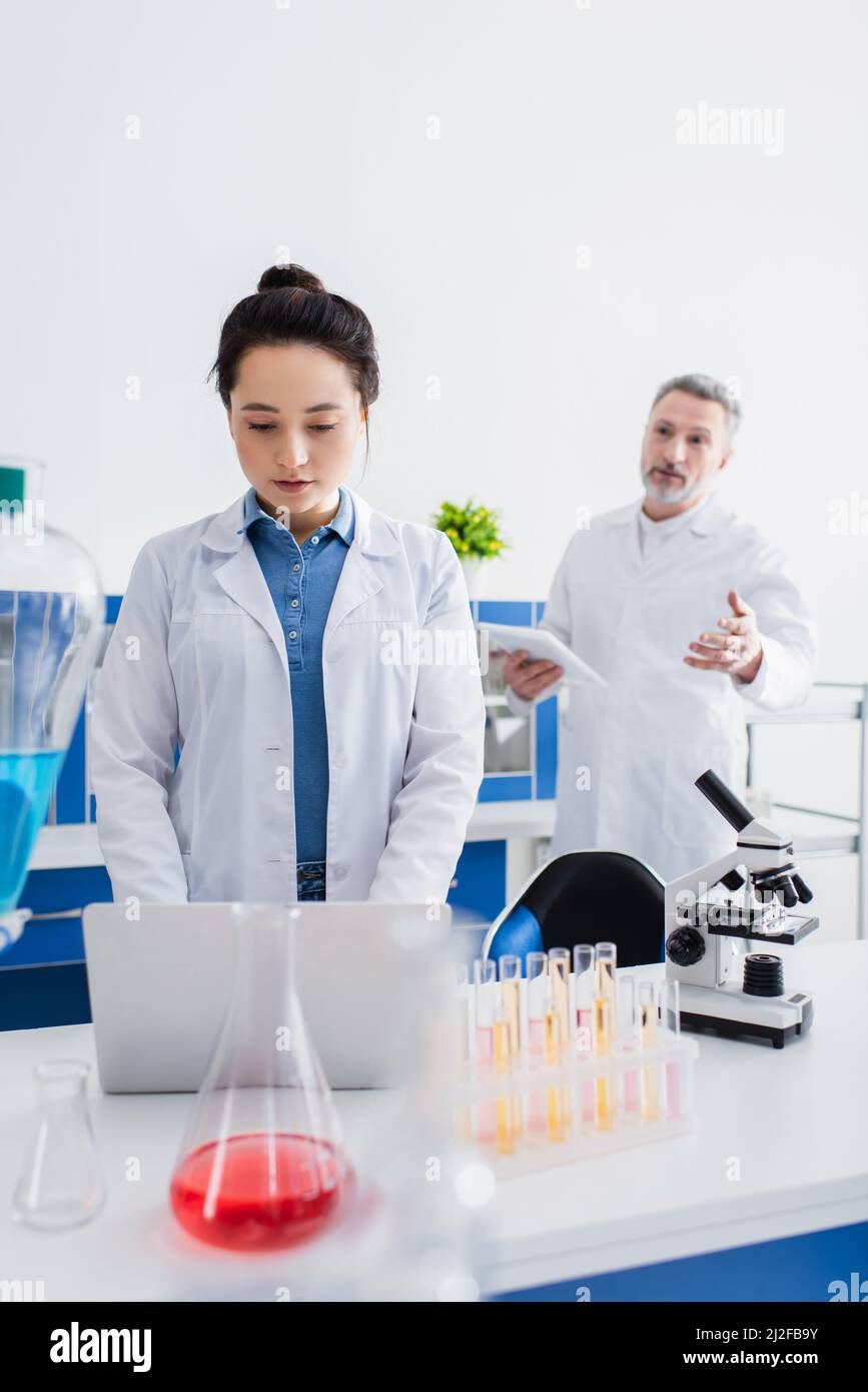 Bioengineers hi-res stock photography and images - Alamy