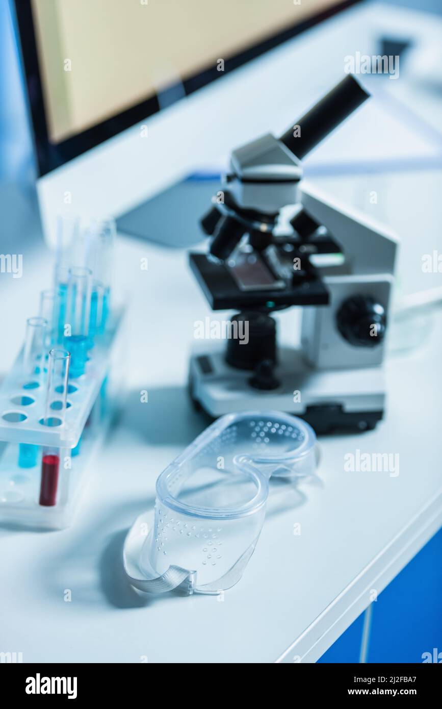 Bioengineering laboratory hi-res stock photography and images - Alamy