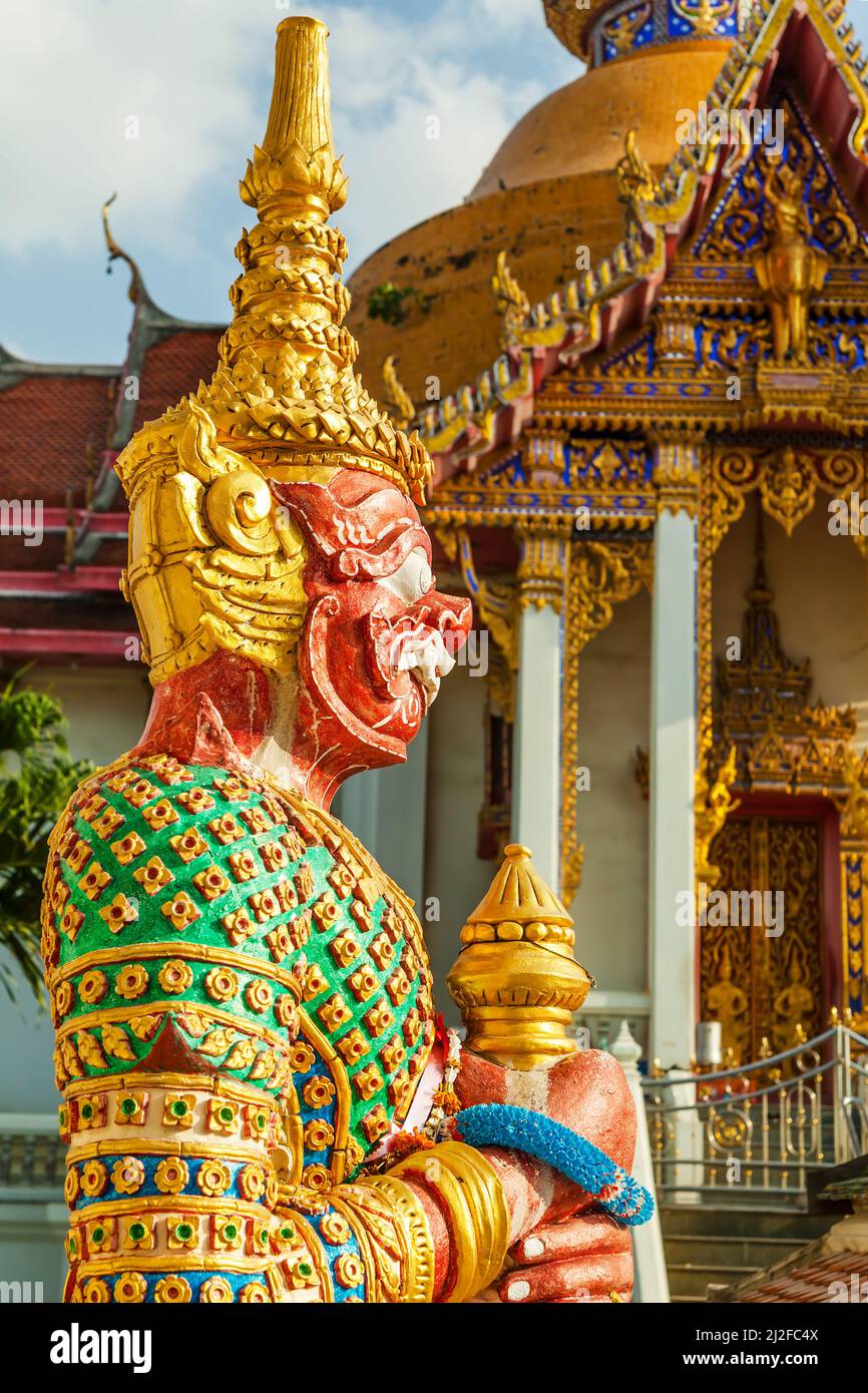 Guardian statue thai temple hi-res stock photography and images - Alamy