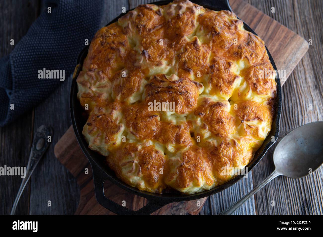 Cast iorn hi-res stock photography and images - Alamy