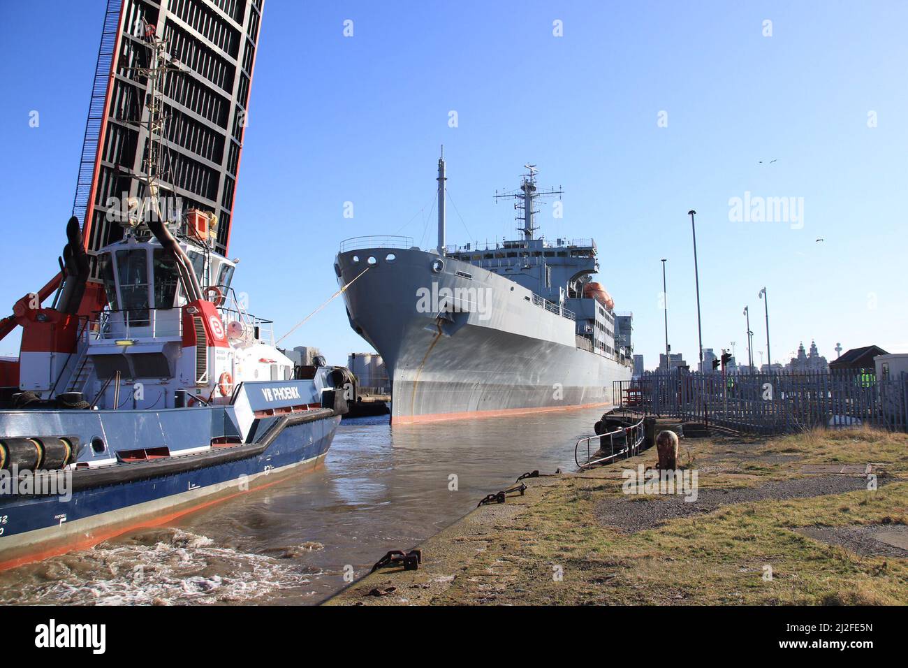 Ex RFA Fort Austin leaving Birkenhead docks onto Cammel lairds Stock ...