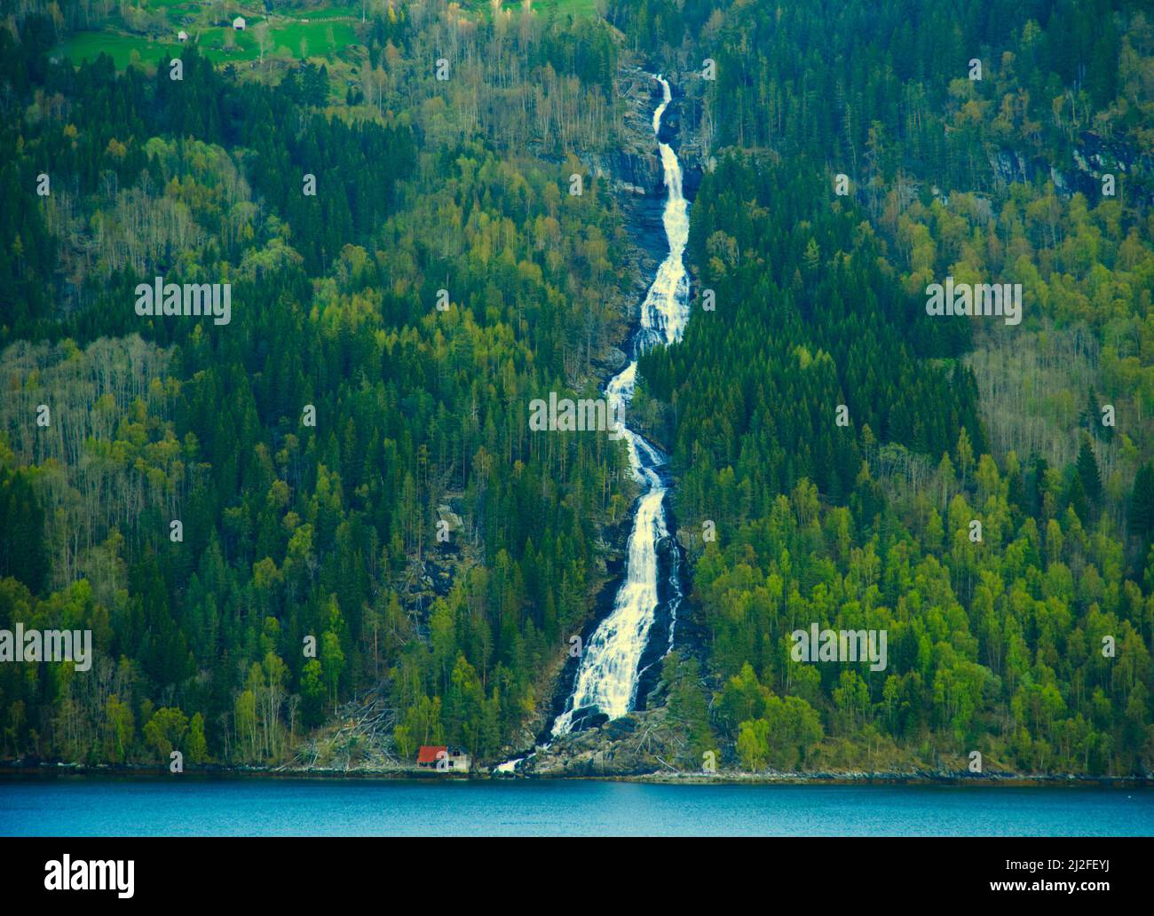 Scenic water feature hi-res stock photography and images - Alamy