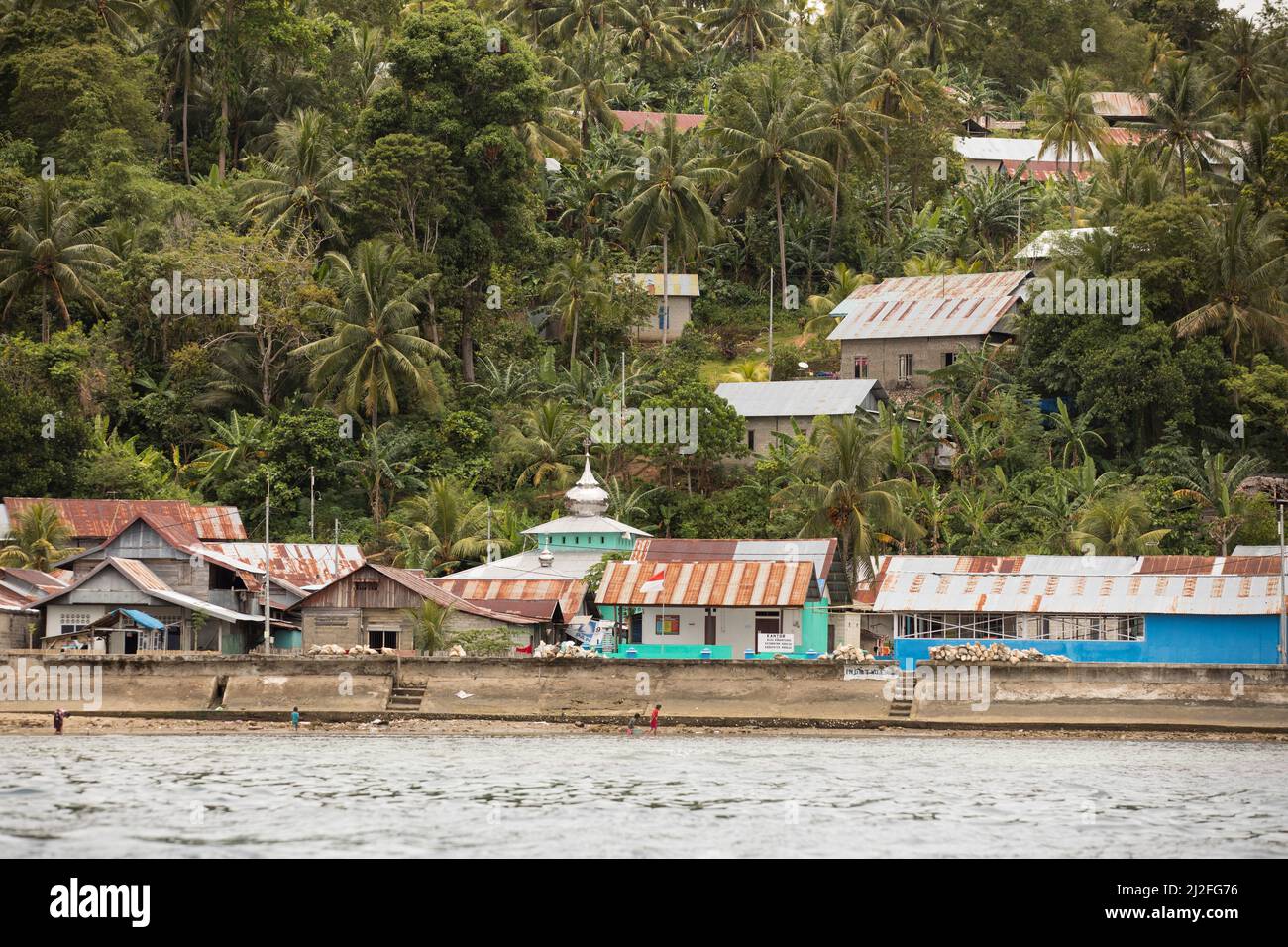 Slum docks hi-res stock photography and images - Alamy