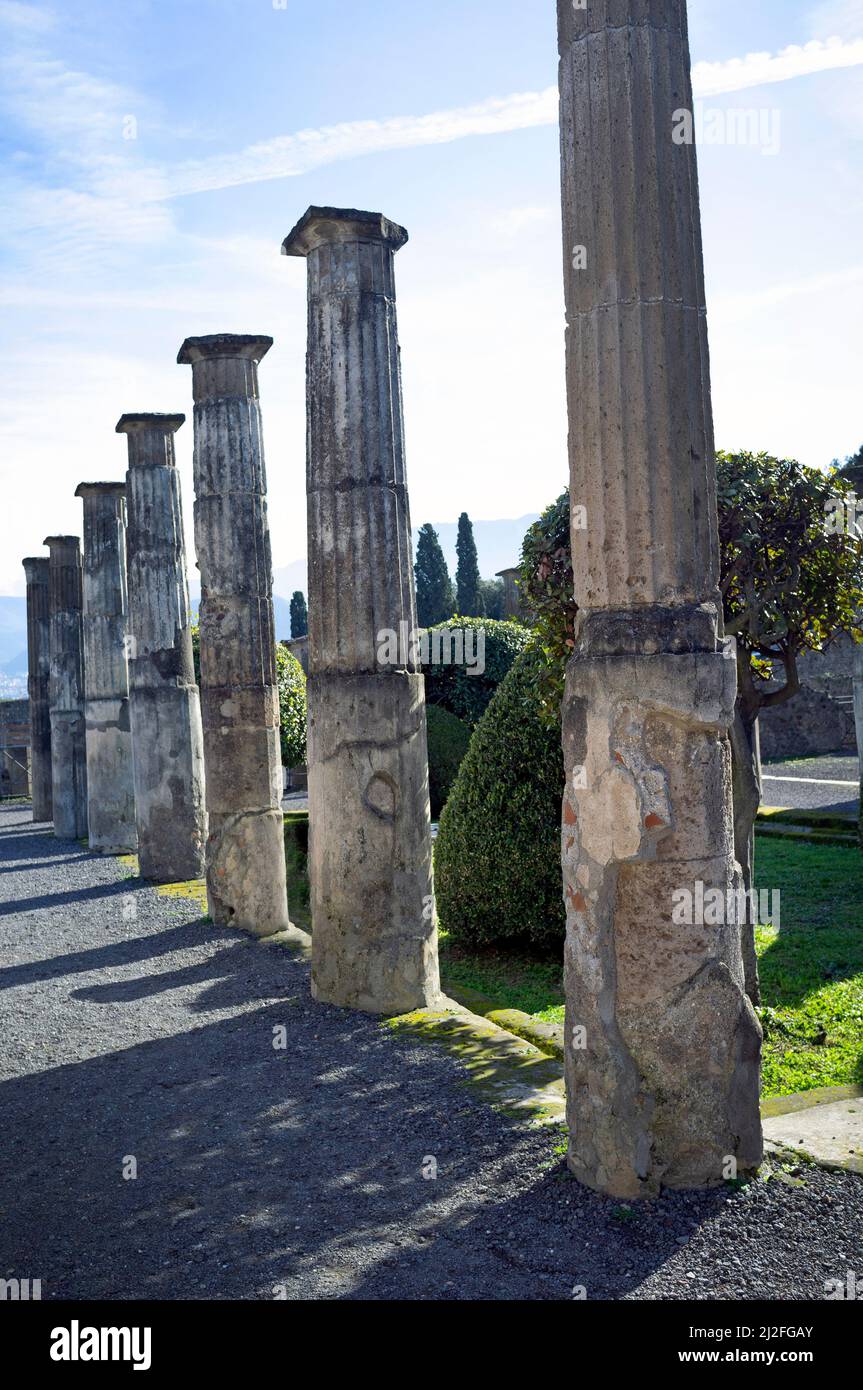 The ancient Roman city of Pompeii in southern Italy Stock Photo - Alamy