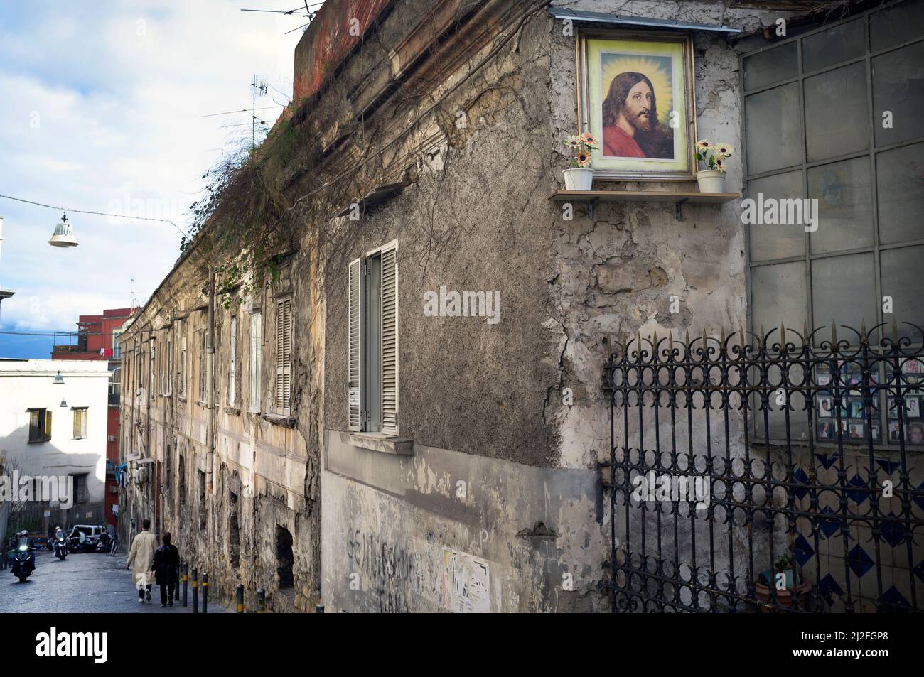 A picture of Jesus on a Naples street corner Stock Photo - Alamy