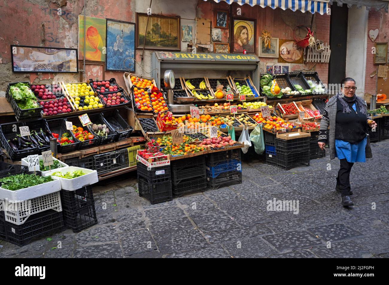 Italian grocers hi-res stock photography and images - Alamy