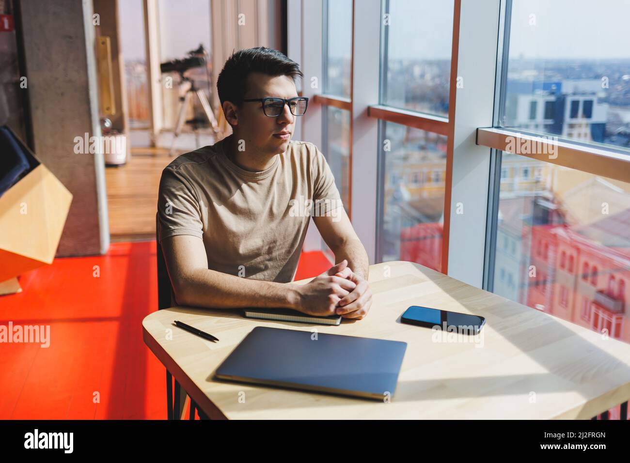 Vietnamese man internet cafe hi-res stock photography and images - Alamy