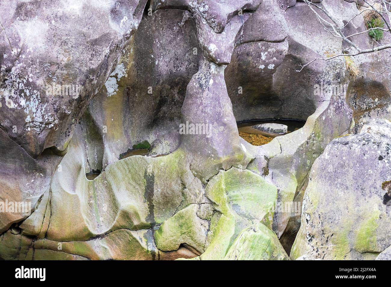 STEALL FALLS NEVIS GORGE FORT WILLIAM SCOTLAND SCULPTED COLOURED ROCKS ...