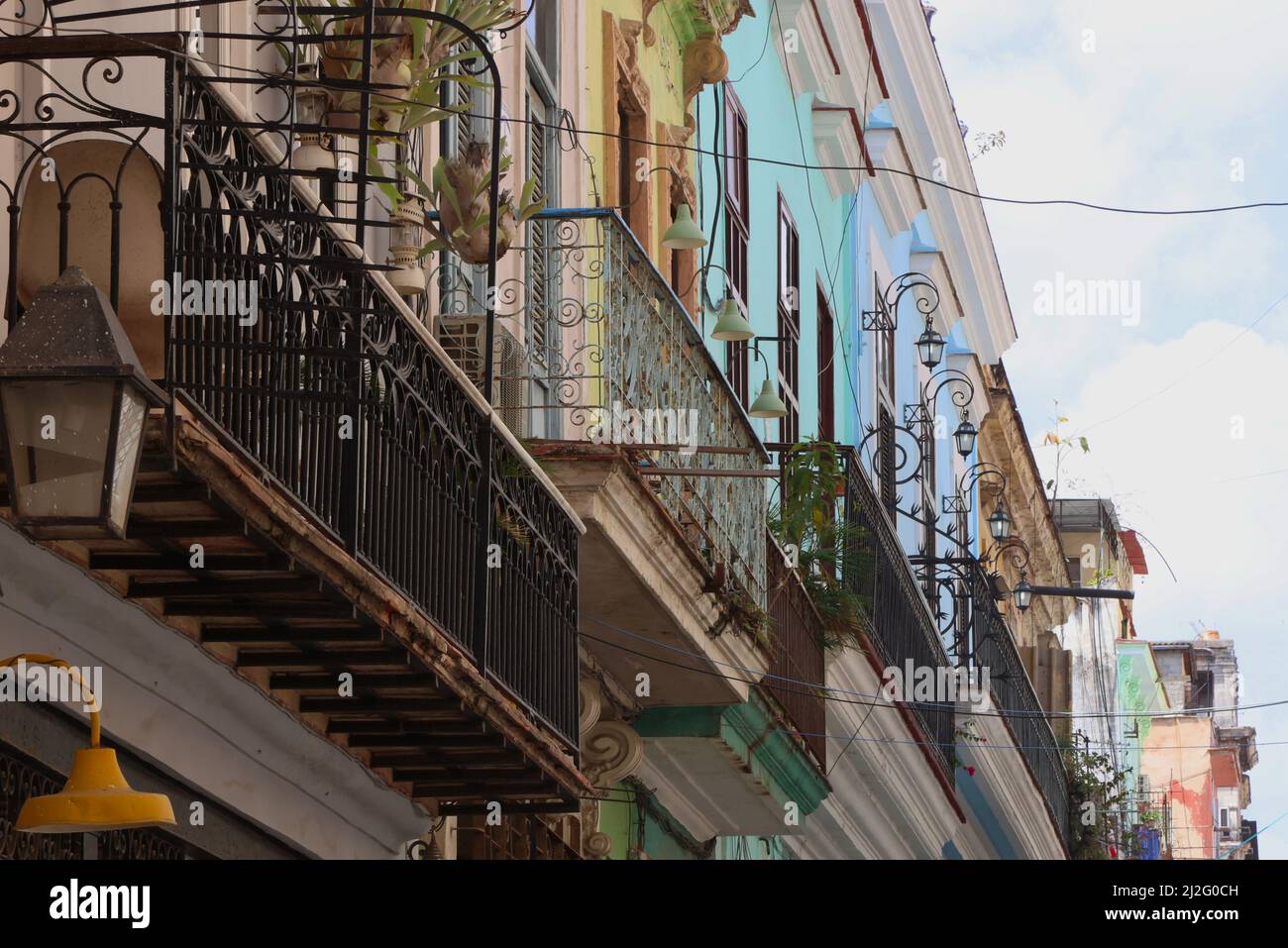 Ancient colonial buildings in Havana, Cuba Stock Photo - Alamy