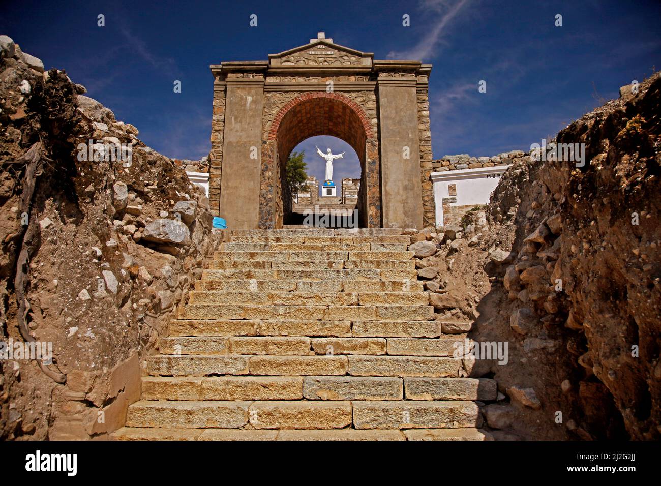 Peru avalanche 1970 hi-res stock photography and images - Alamy