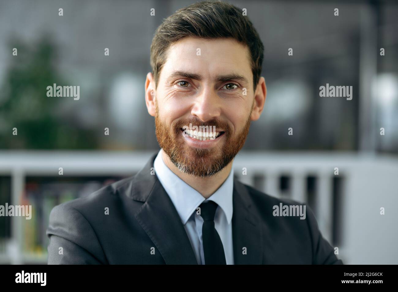 Stylish business suit hi-res stock photography and images - Alamy