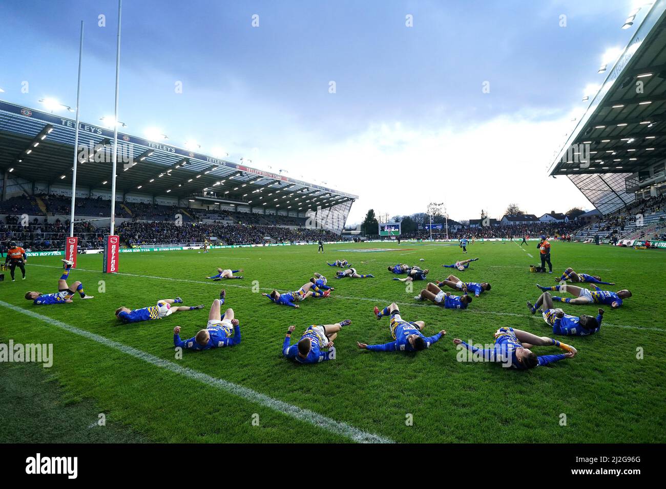 Leeds Rhinos warming up before the Betfred Super League match at ...