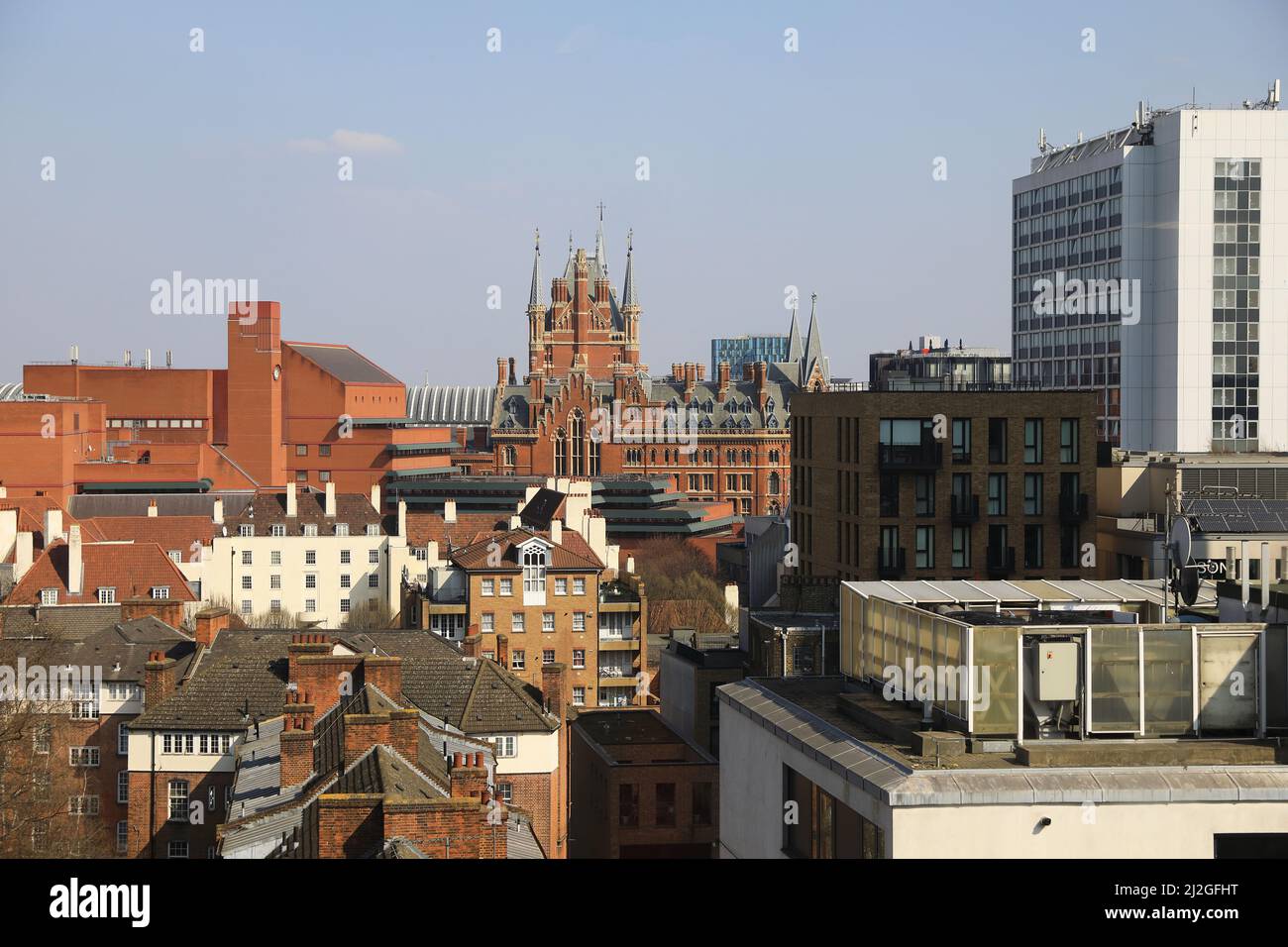 St Pancras international, the Renaissance Hotel & the British Library ...