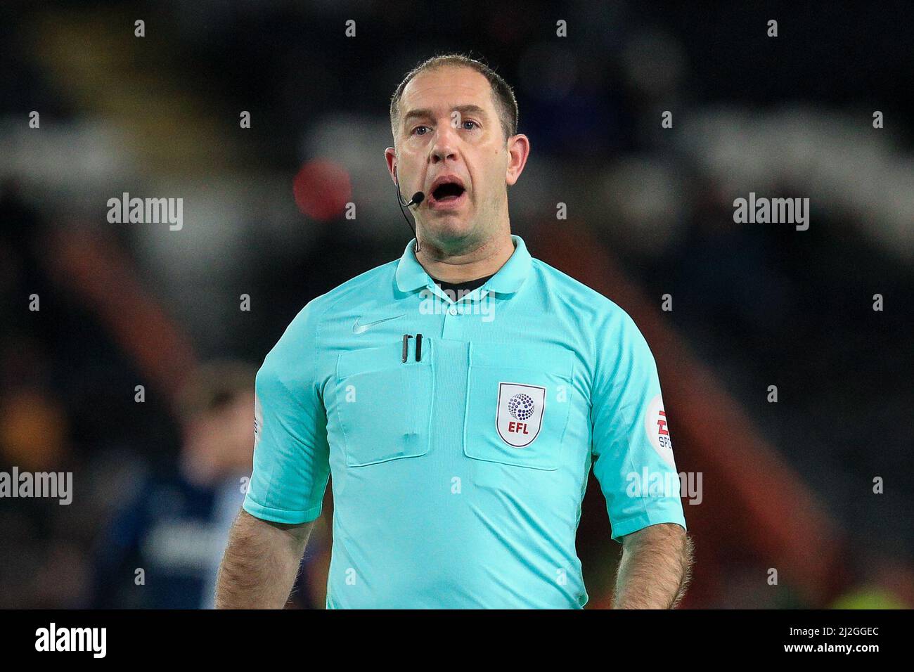 Referee jeremy simpson hi-res stock photography and images - Alamy