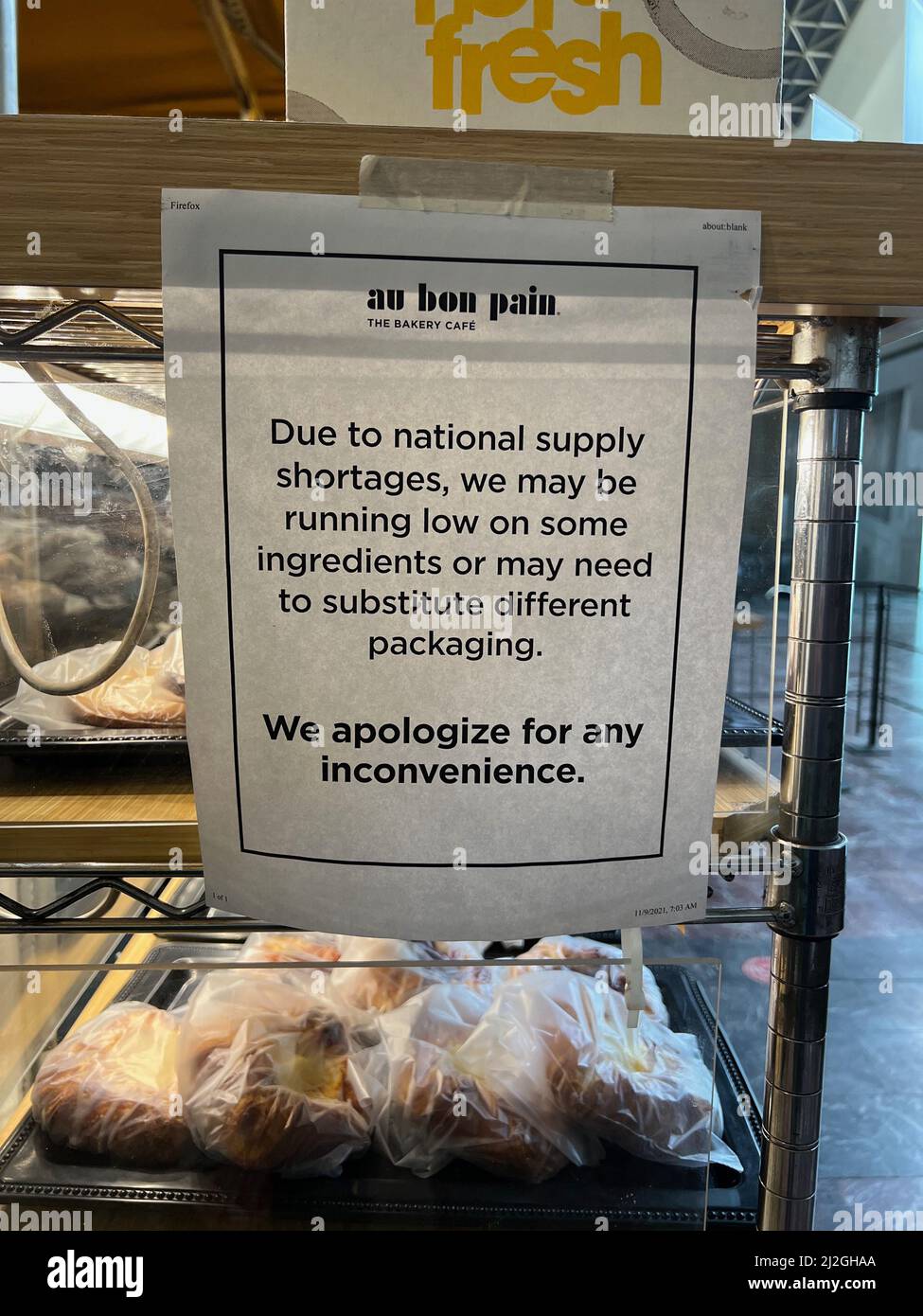 Global supply chains hi-res stock photography and images - Alamy