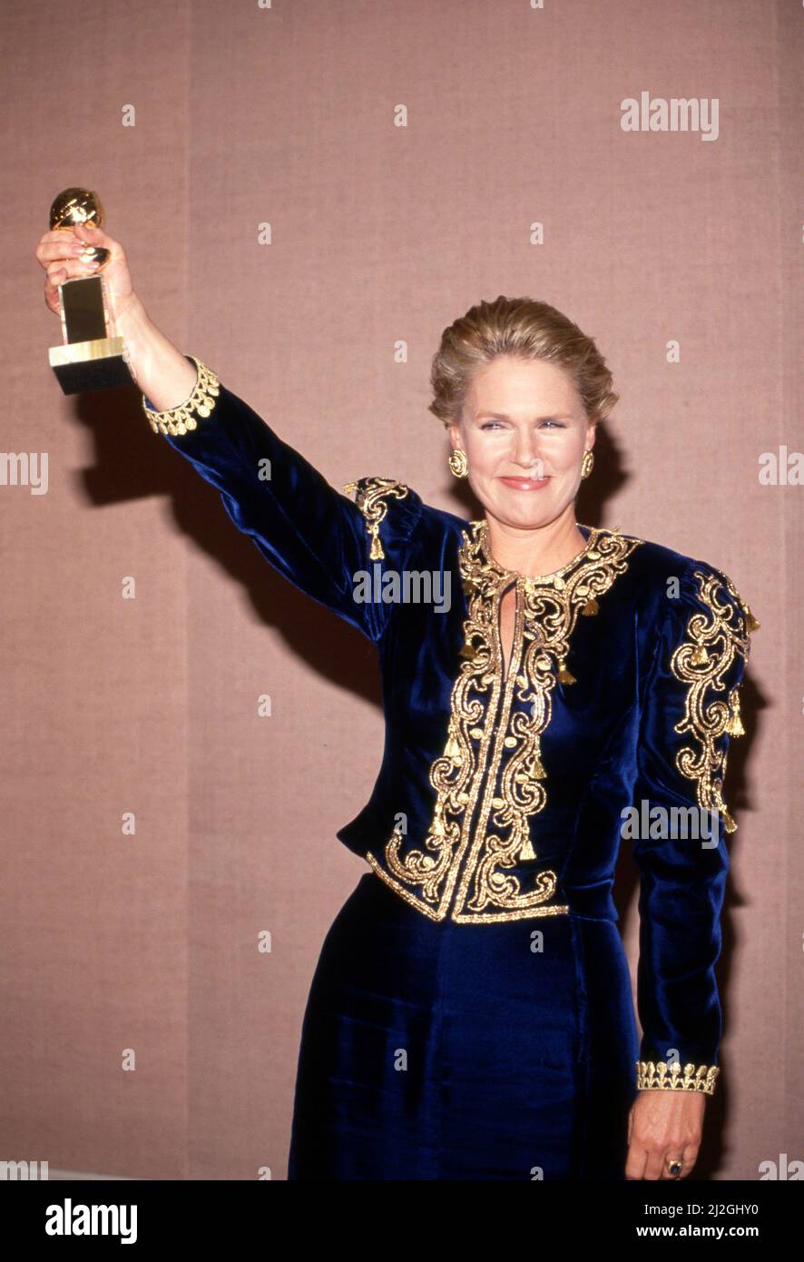 Sharon Gless at the 42nd Annual Golden Globe Awards at Beverly Hilton ...