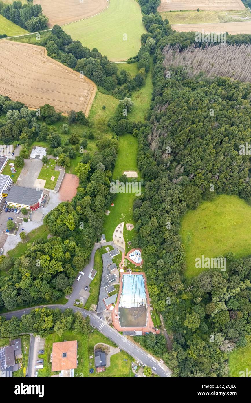 überschwemmung durch starkregen und schlamm im freibad lohnbad in ...