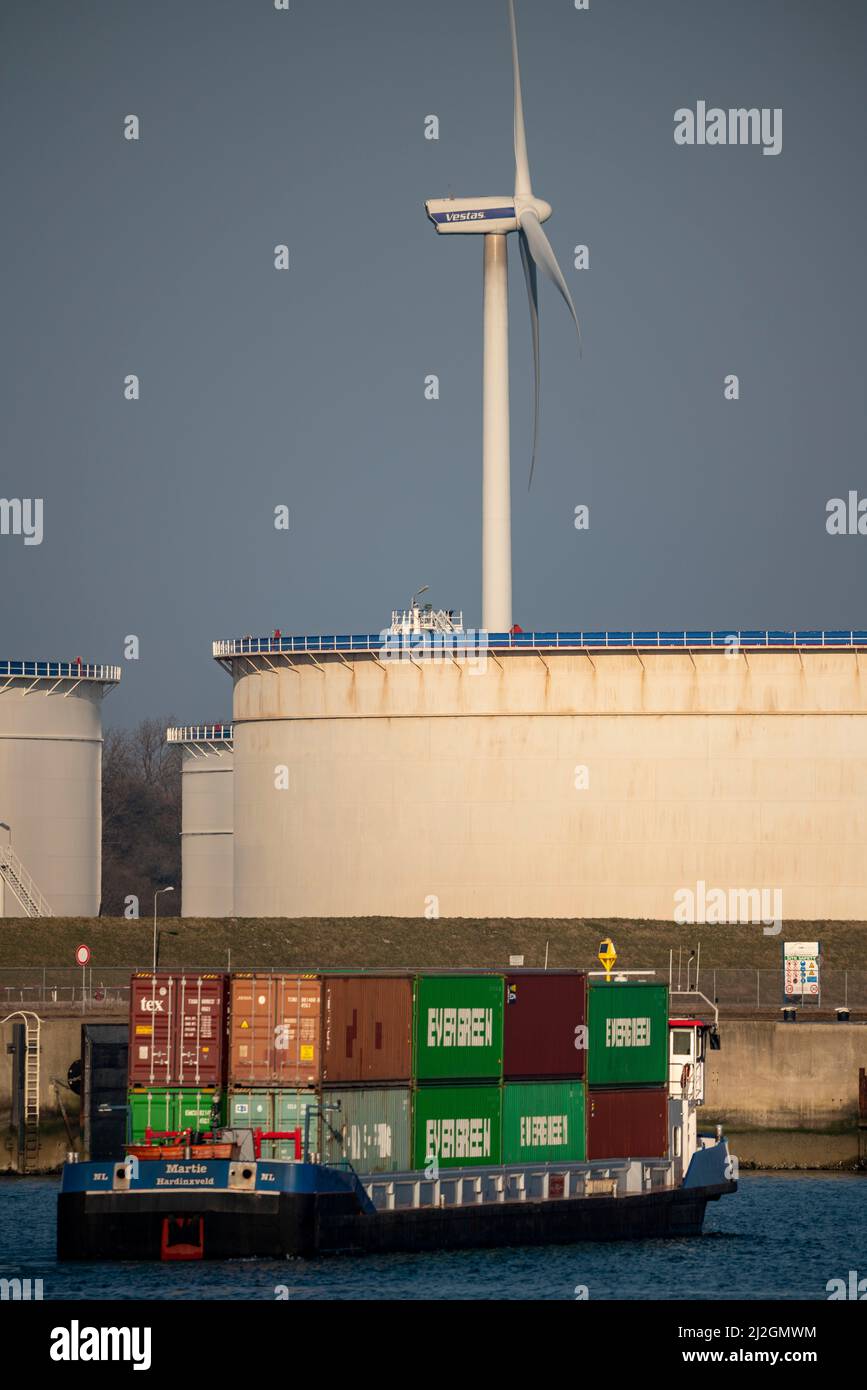 Maasvlakte Olie Terminal, MOT, one of the largest petroleum terminals ...