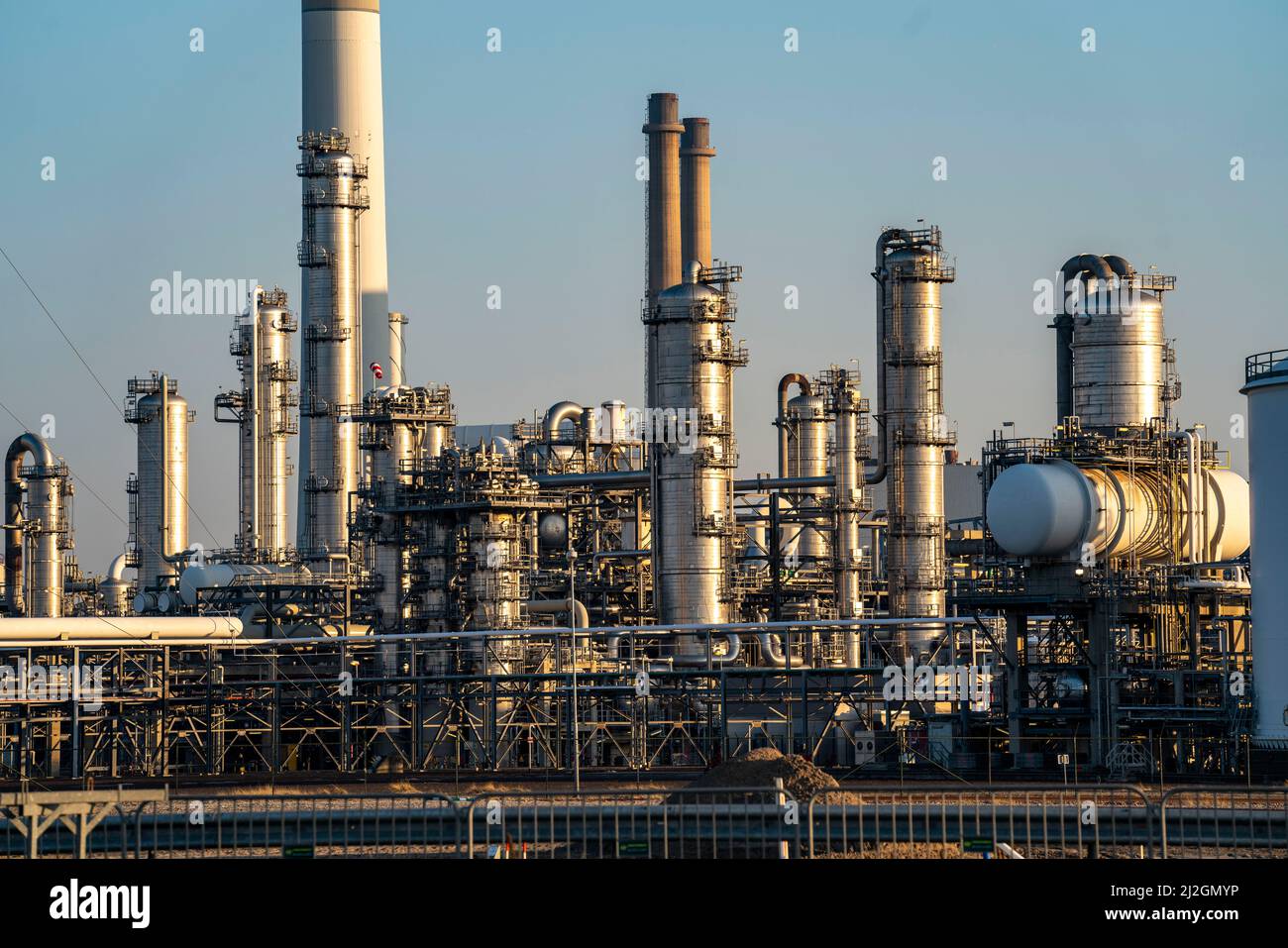 Lyondell Chemical Netherlands BV, chemical plant, joint venture between ...