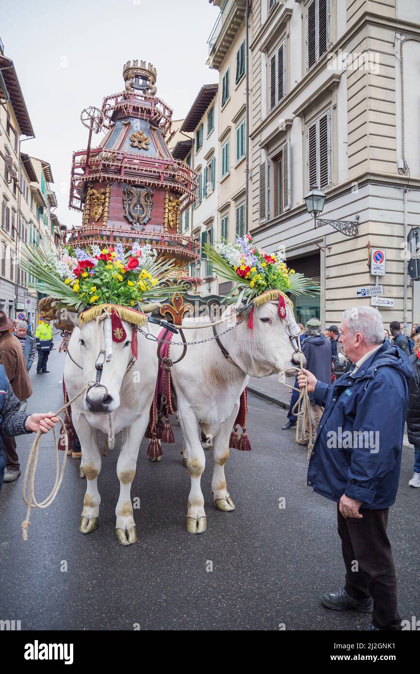 Explosion of the Cart festival parade, Florence, Tuscany, Italy Stock ...