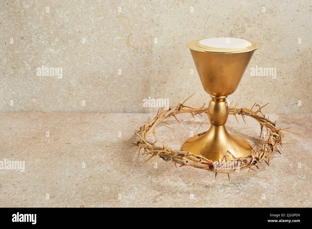 Eucharist or holy communion chalice hi-res stock photography and images ...