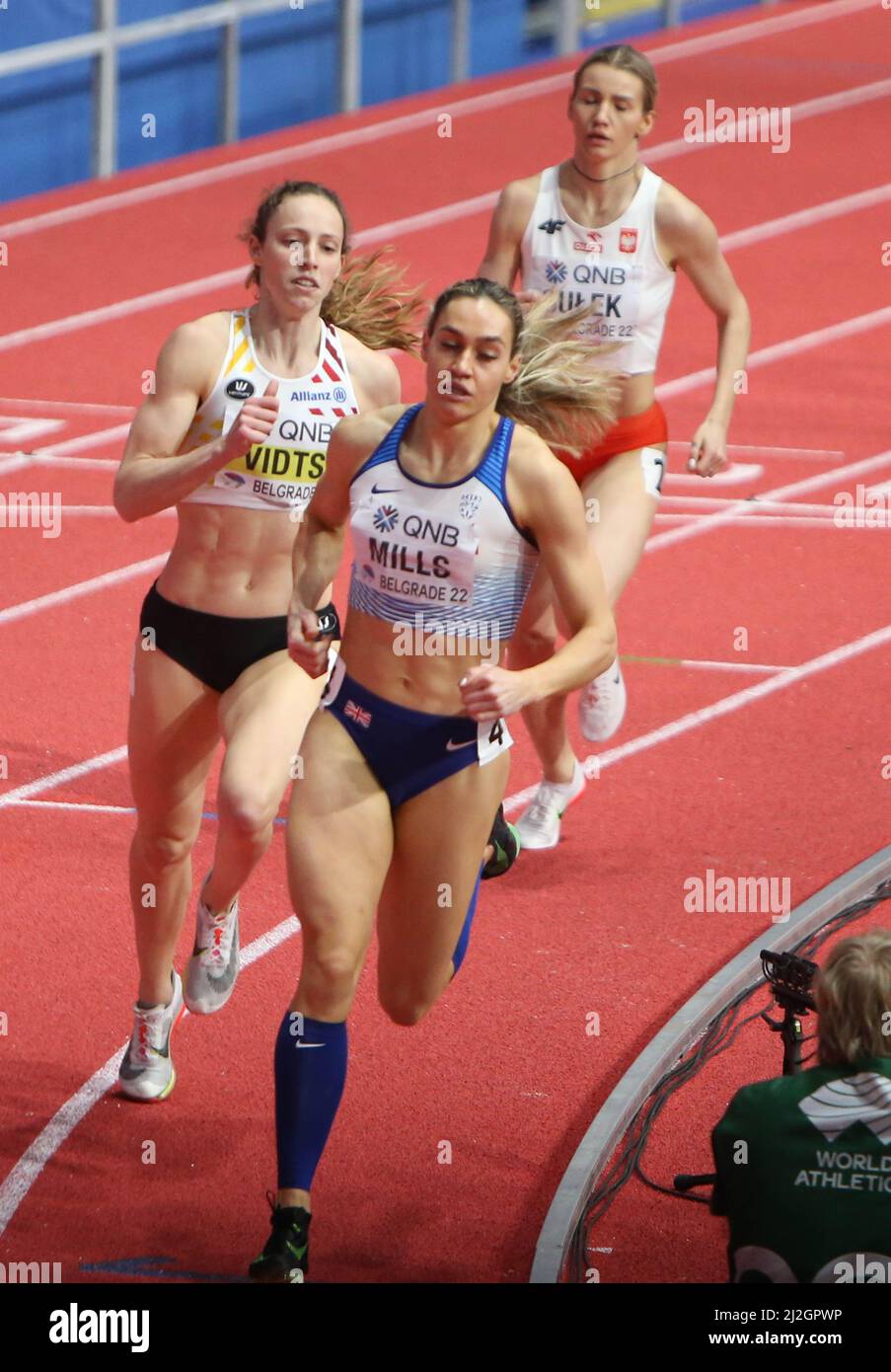 Holly MILLS of Great Britain , Adrianna SUŁEK of Pologne and Noor VIDTS of Belgium 800 M ...