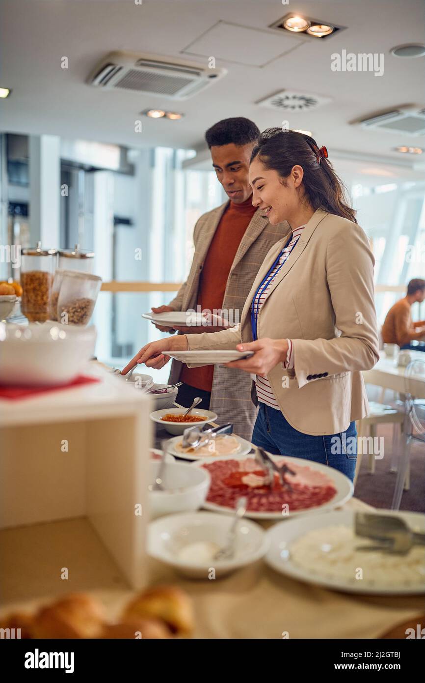 Self serve table hi-res stock photography and images - Alamy