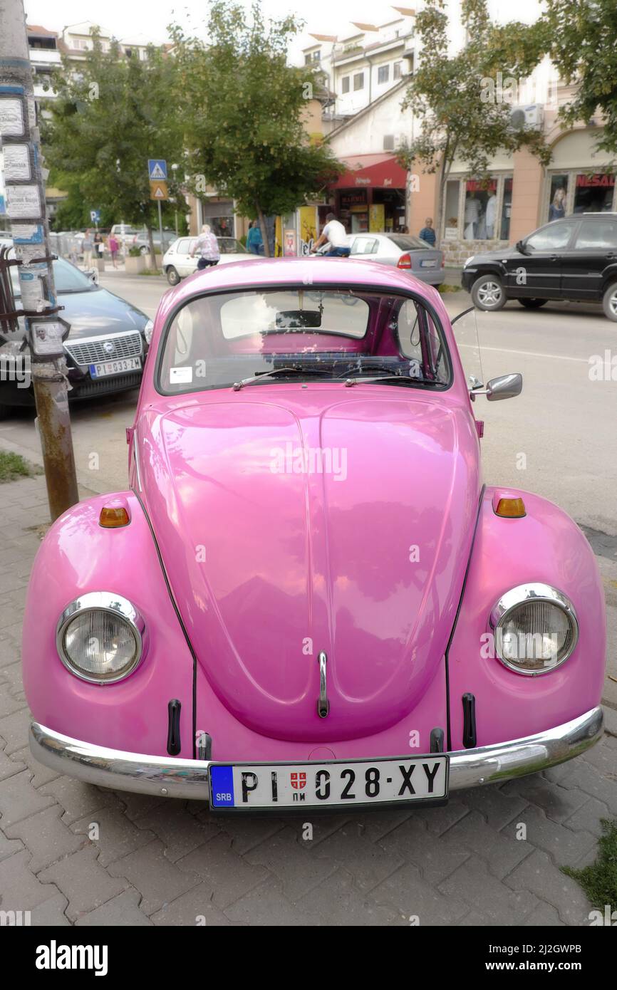 Pink volkswagen hi-res stock photography and images - Alamy